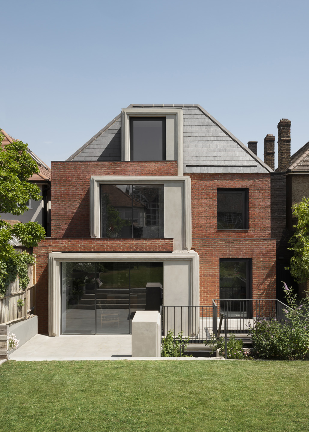 Bureau de Change completes contemporary take on Metroland house