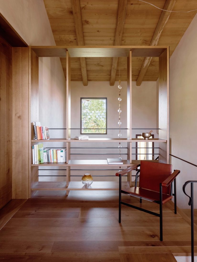 Jonathan Tuckey Design restores Italian farmhouse