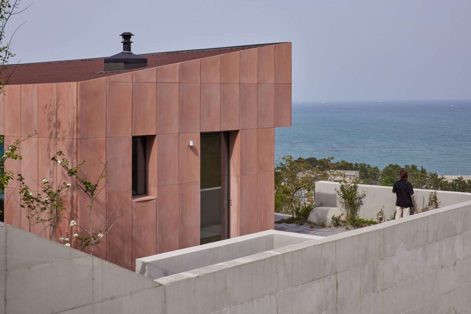 In practice: Studio Weave’s pink-concrete house in South Korea