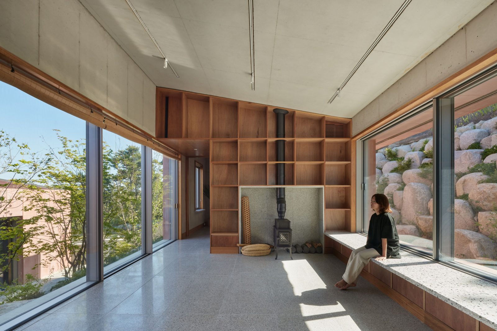 In practice: Studio Weave’s pink-concrete house in South Korea
