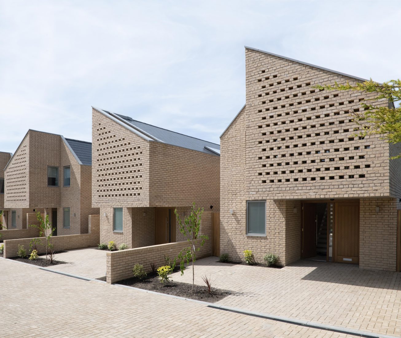 Alter completes series of homes on the Sussex Downs