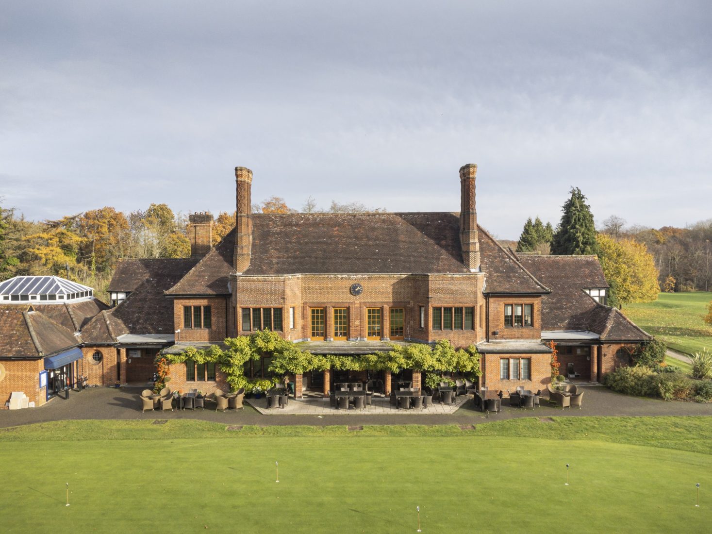 FaulknerBrowns’ ‘inventive’ 1980s Doncaster Dome leisure centre listed