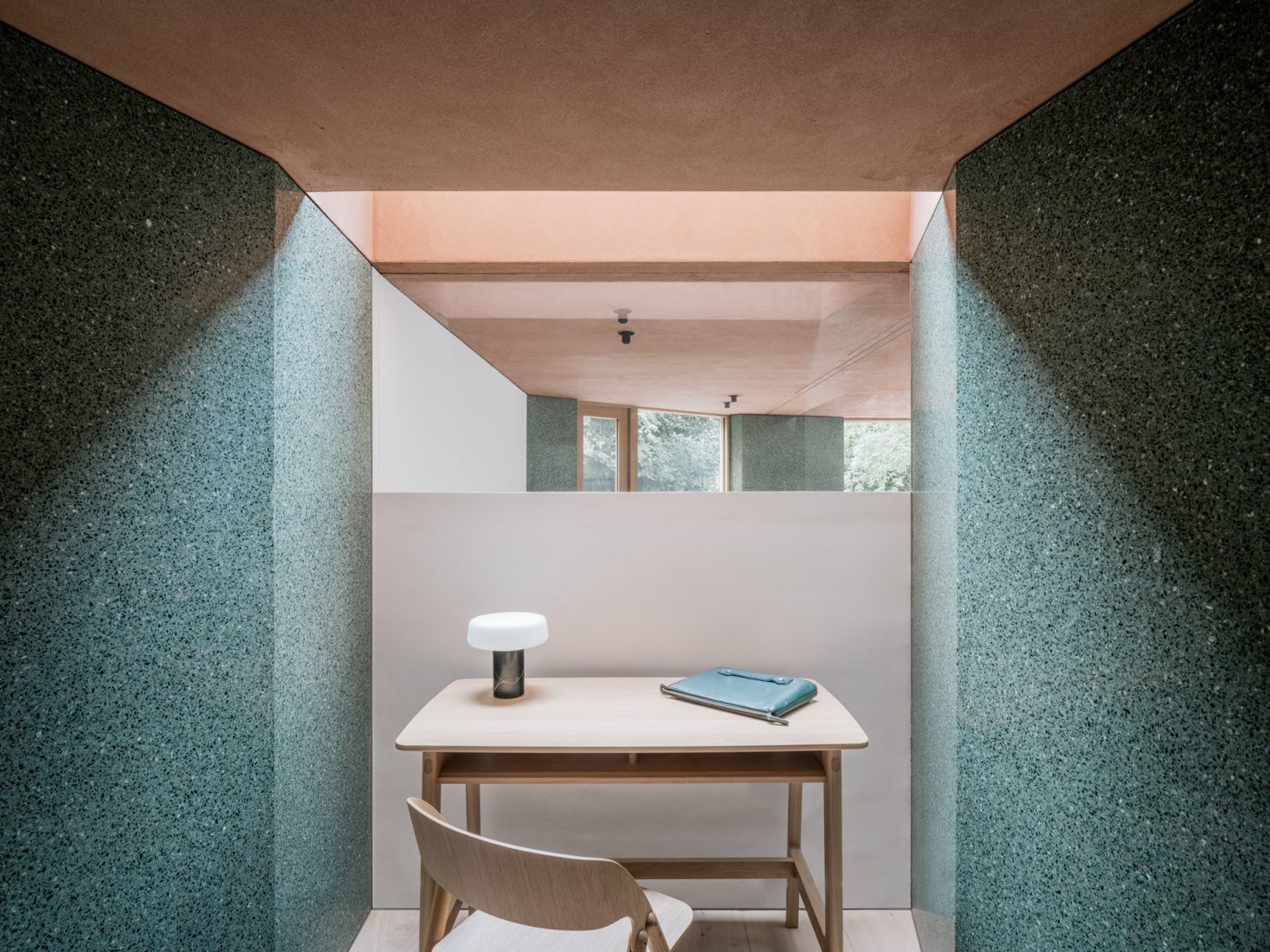Conform completes texture-rich rework of Hampstead garden flat