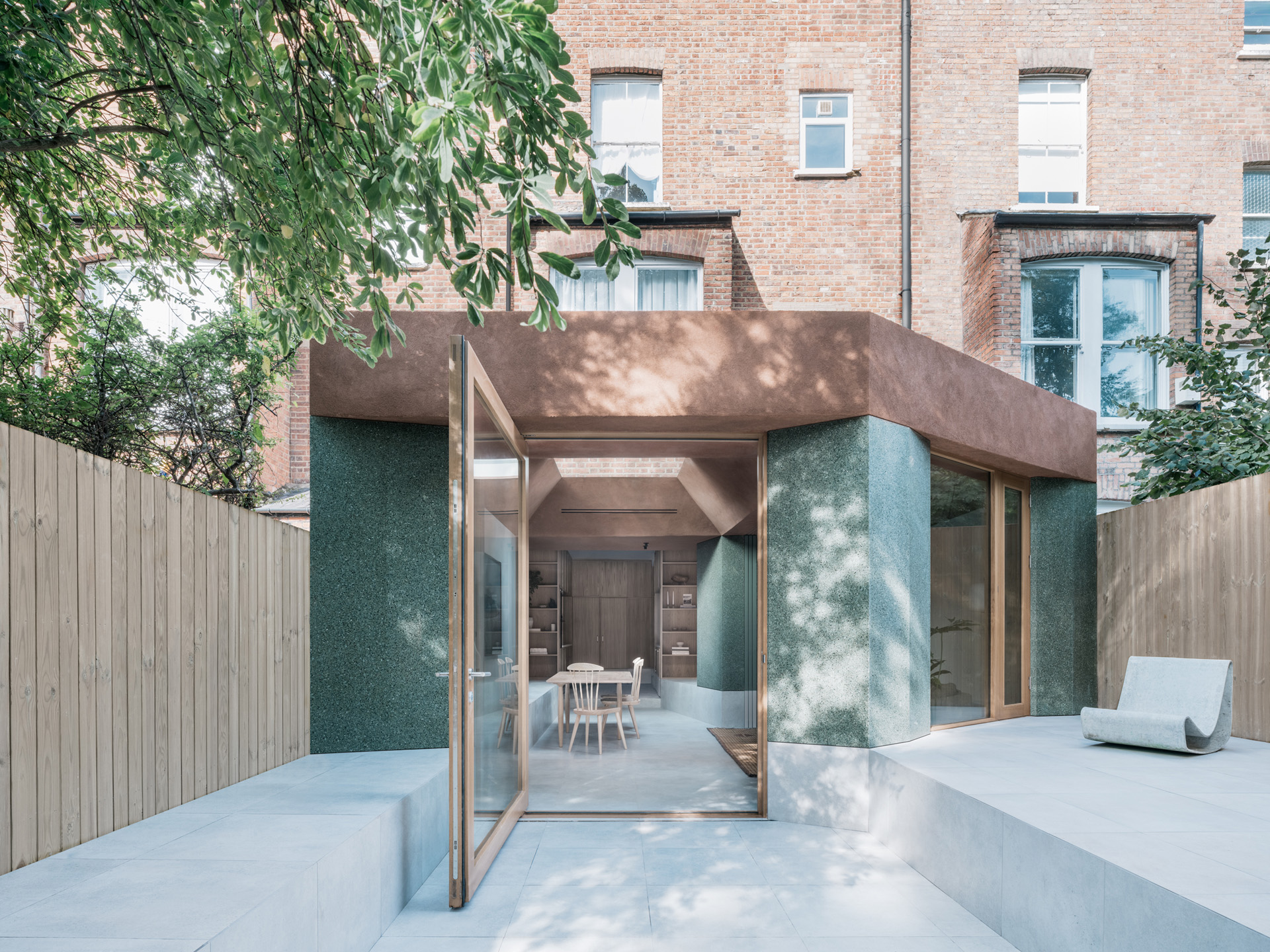 Conform completes texture-rich rework of Hampstead garden flat