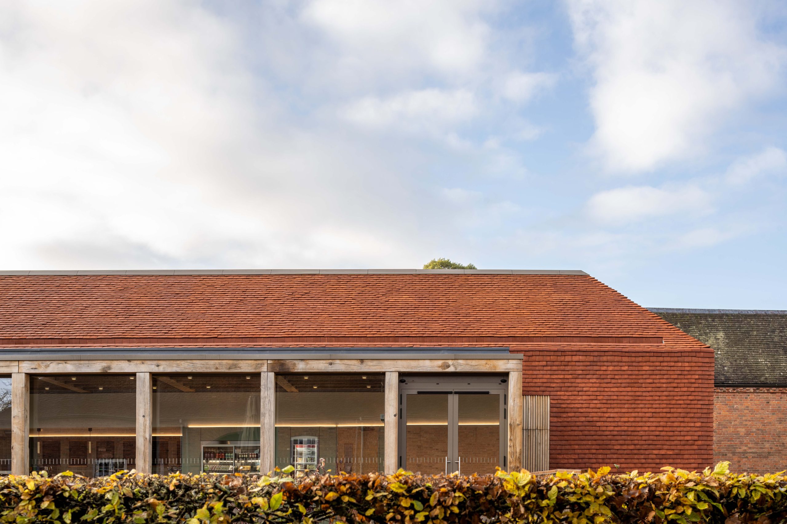 Howells completes pavilion restaurant at 18th-century Hanbury Hall