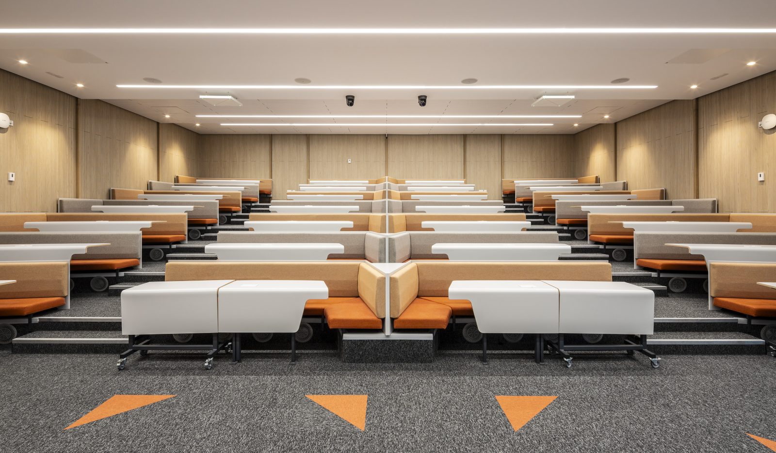 Sheppard Robson completes £32m Edinburgh Uni flexible teaching building