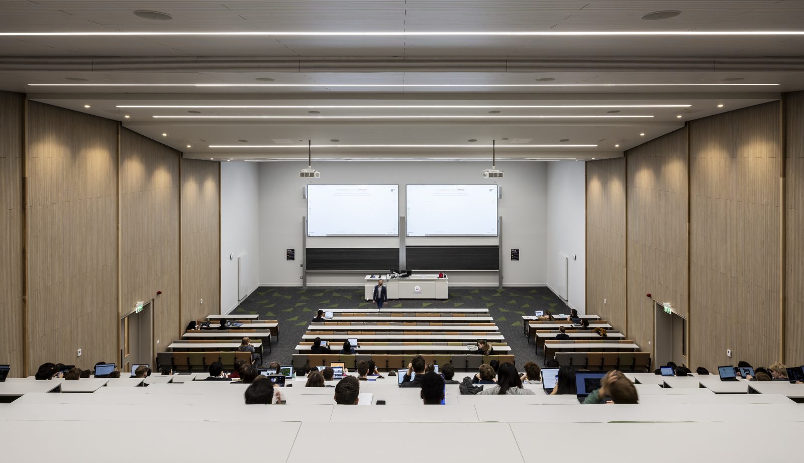 Sheppard Robson completes £32m Edinburgh Uni flexible teaching building