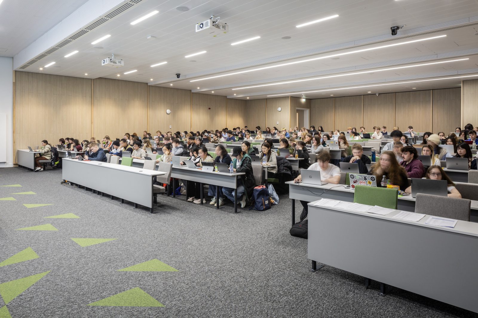 Sheppard Robson completes £32m Edinburgh Uni flexible teaching building