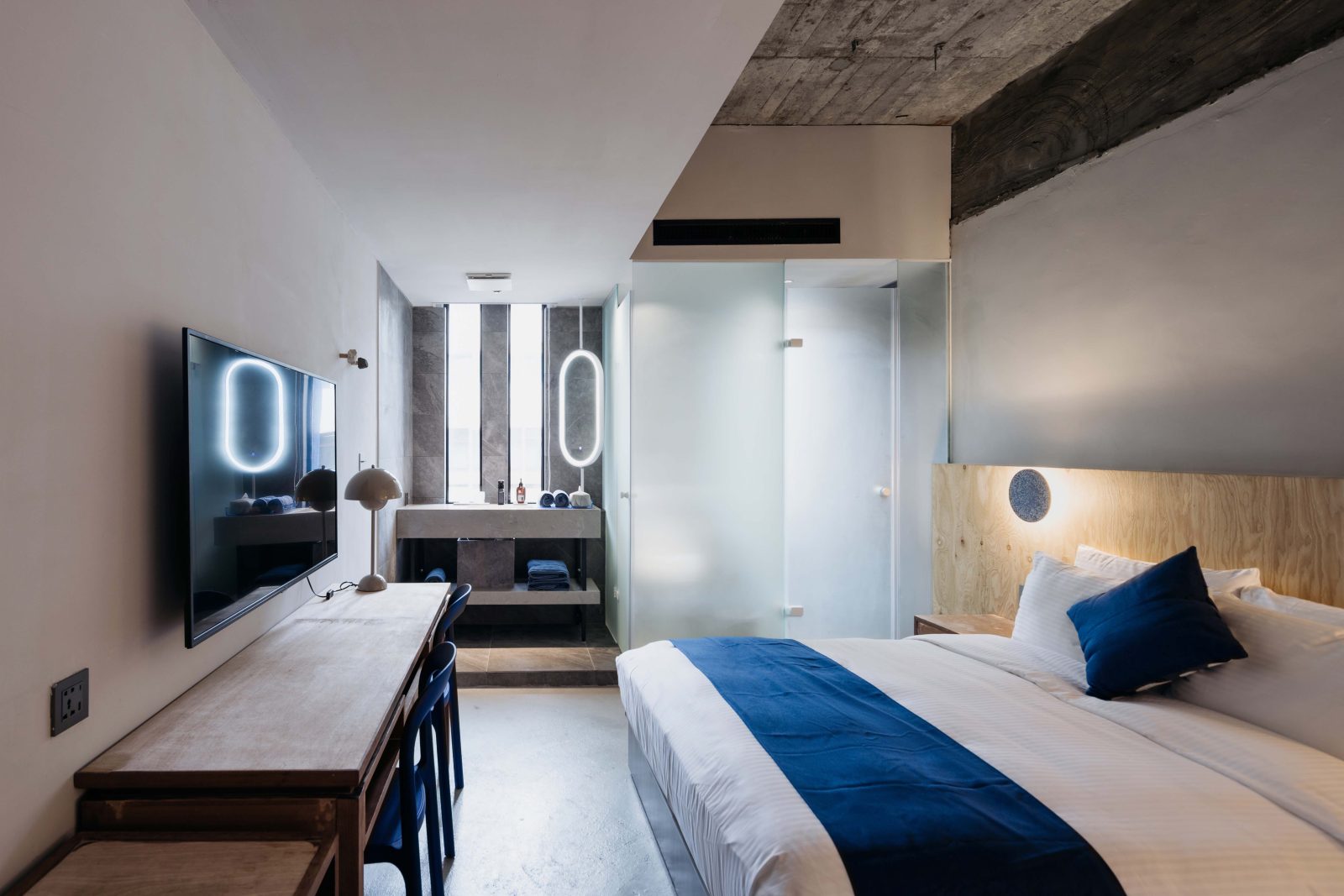 Tszwai So completes ‘Emotionalist’ retrofit of Taiwan hotel
