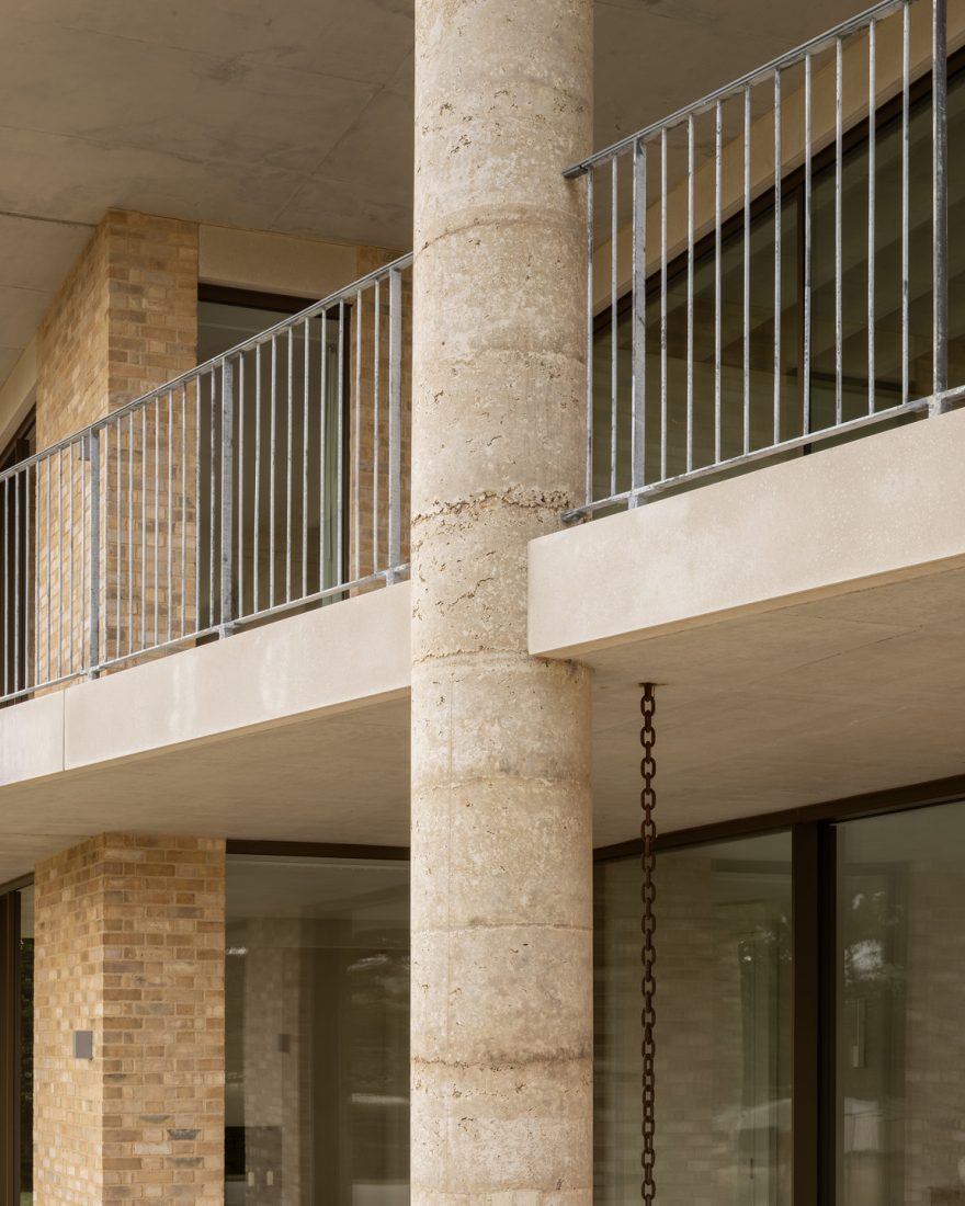 Sandy Rendel Architects completes colonnaded villa in South Downs