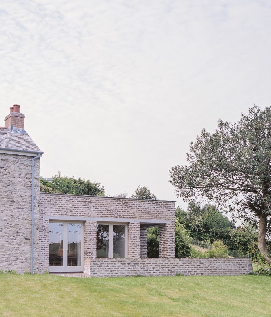 Architecture Office reworks listed cottage in Cornwall