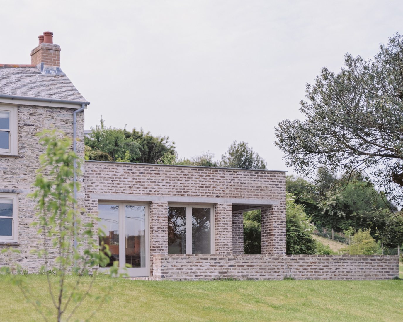 Architecture Office reworks listed cottage in Cornwall
