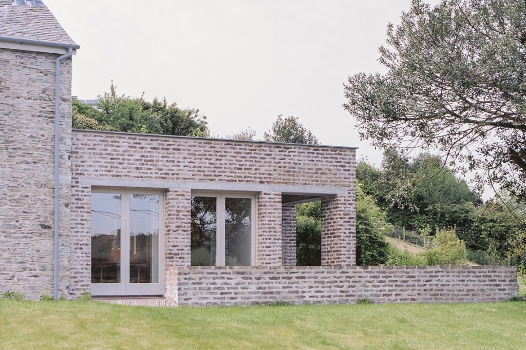 Architecture Office reworks listed cottage in Cornwall