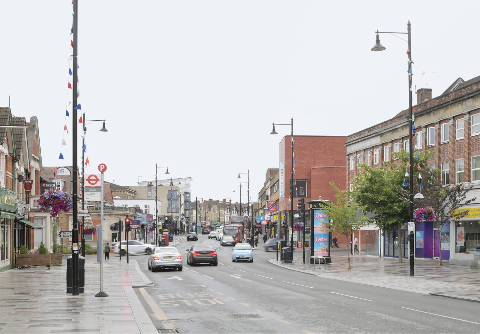 Sidcup success story: library and cinema by DRDH