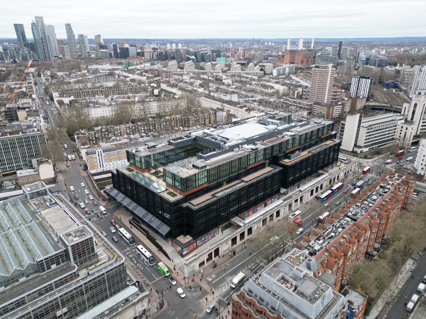 Morrow + Lorraine completes ‘building-on-building’ above Victoria Station