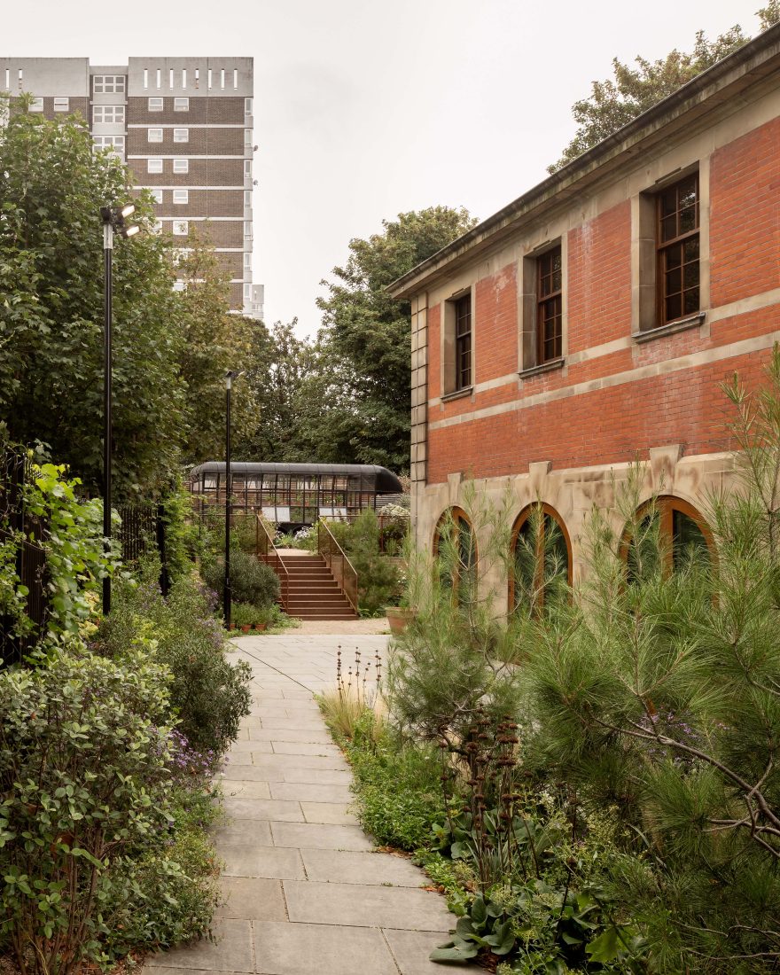 Robin Lee Architecture transforms former library into Erith cultural hub