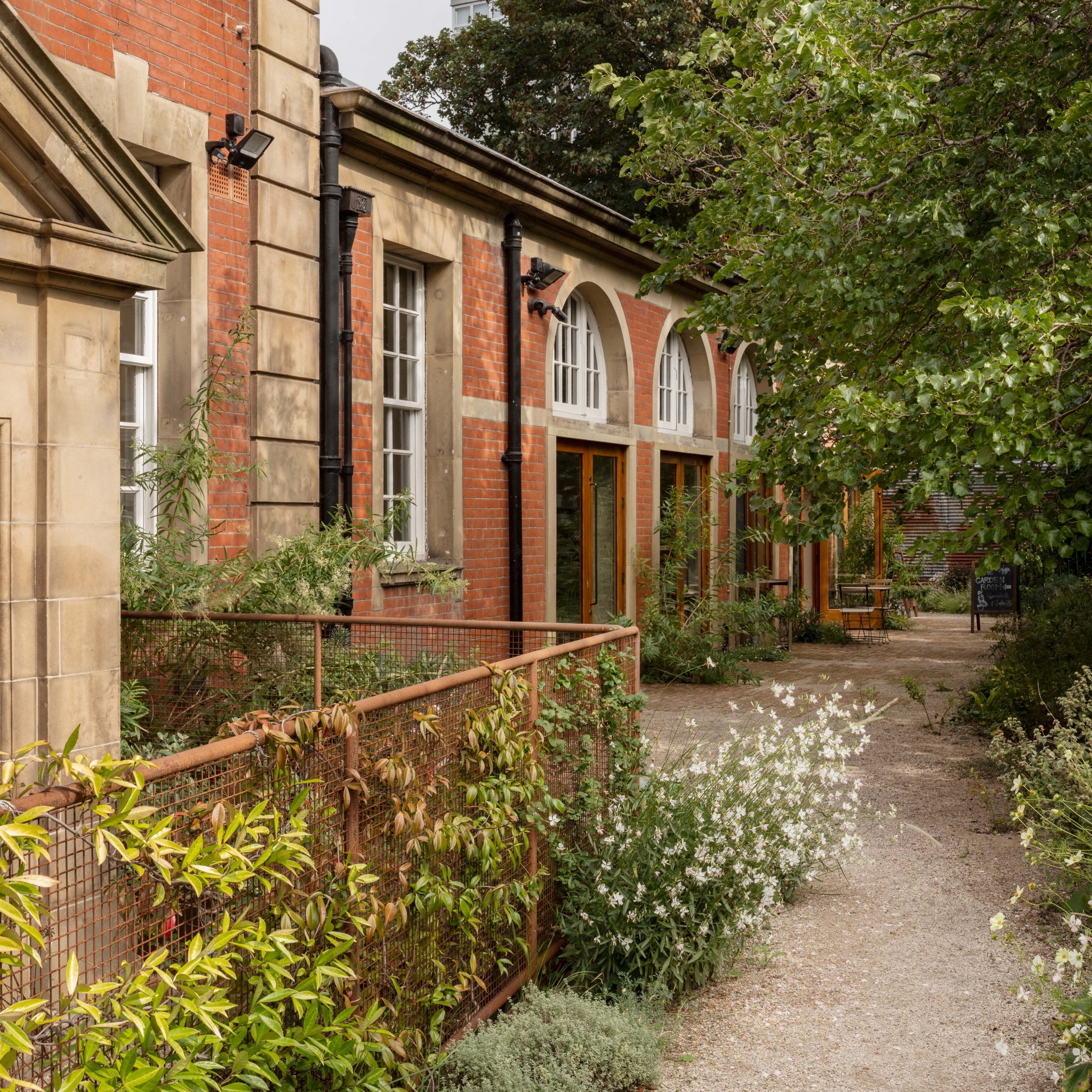 Robin Lee Architecture transforms former library into Erith cultural hub