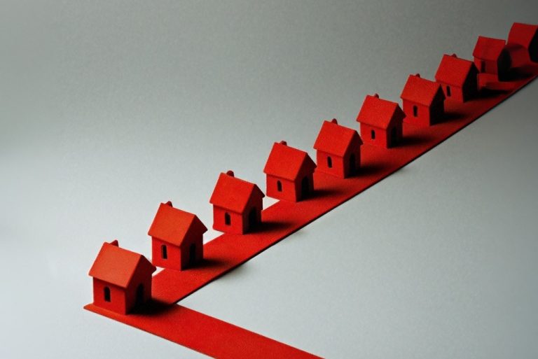 Labour manifesto promises 1.5m homes and commits to new towns