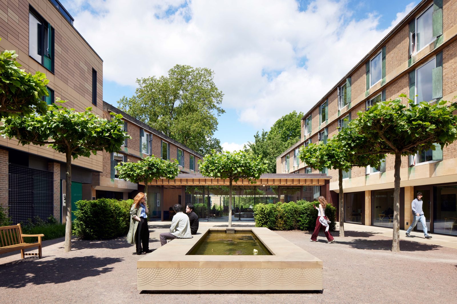 Stanton Williams hands over Emmanuel College additions