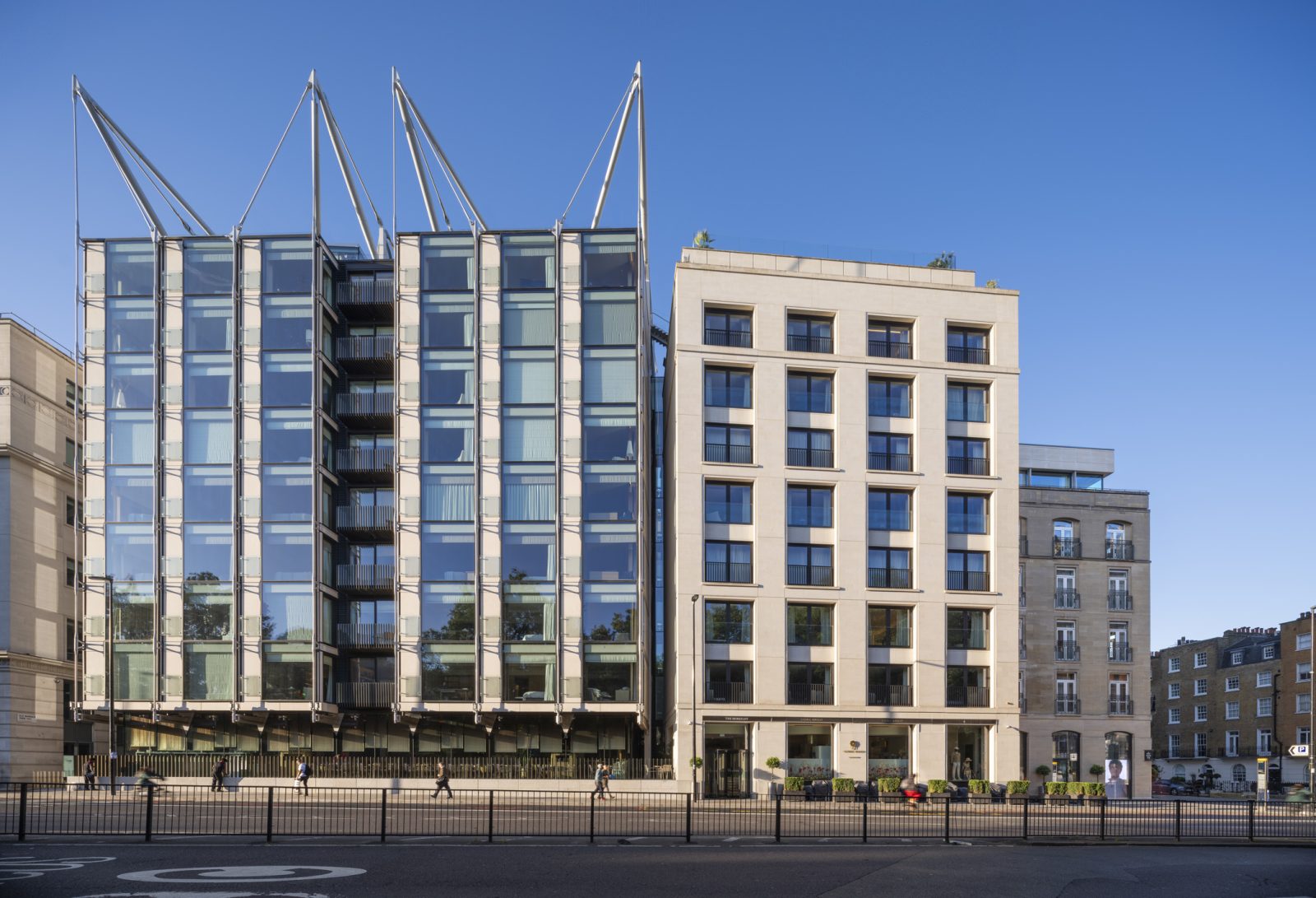 RSHP completes luxury London hotel with part-suspended floor structure