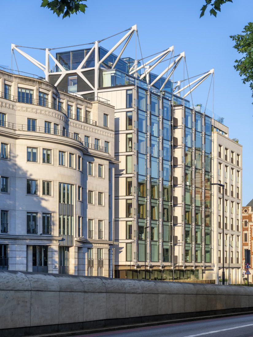 RSHP completes luxury London hotel with part-suspended floor structure