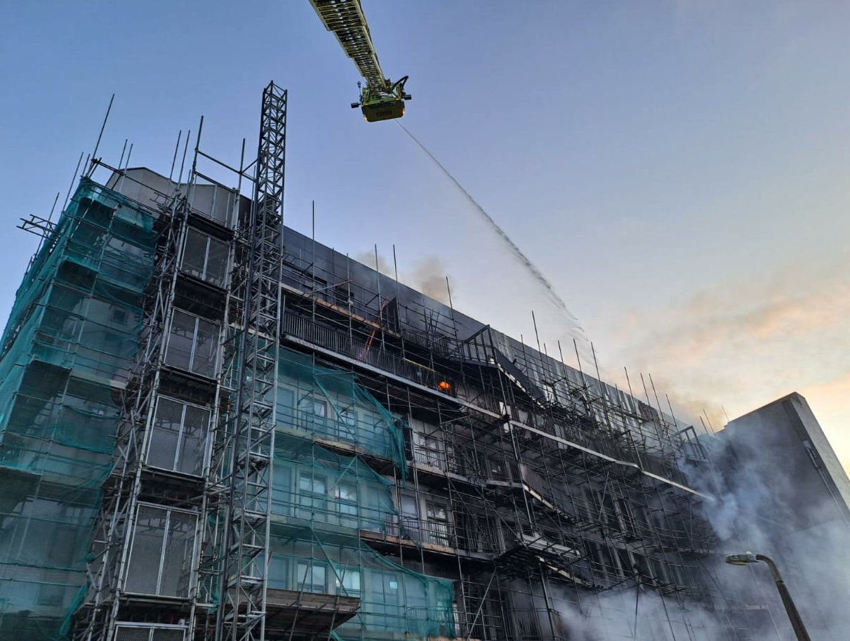 Investigation after huge fire at housing block with ‘non-compliant ...