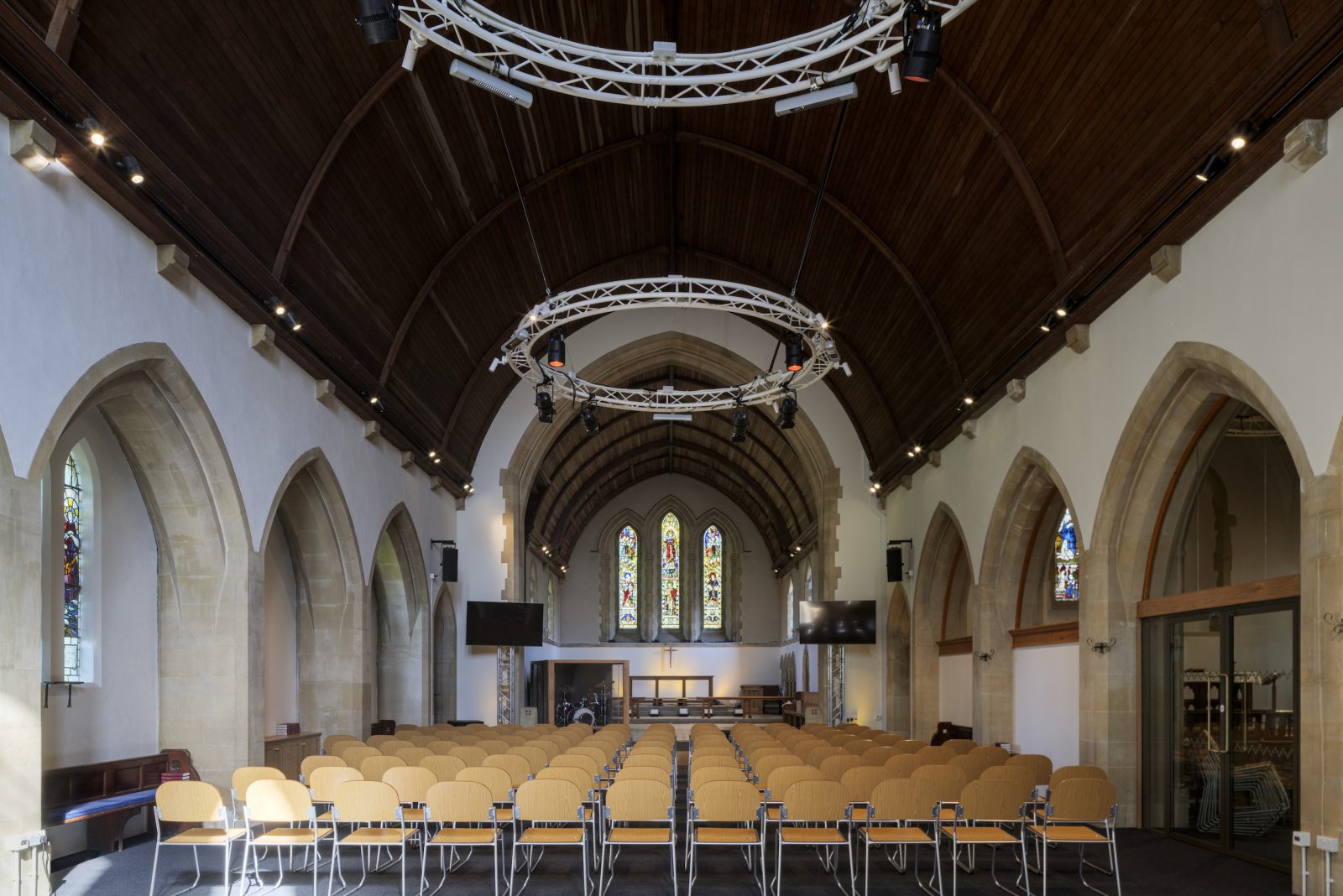 John Puttick Associates refurbishes Hove church, adding timber porch