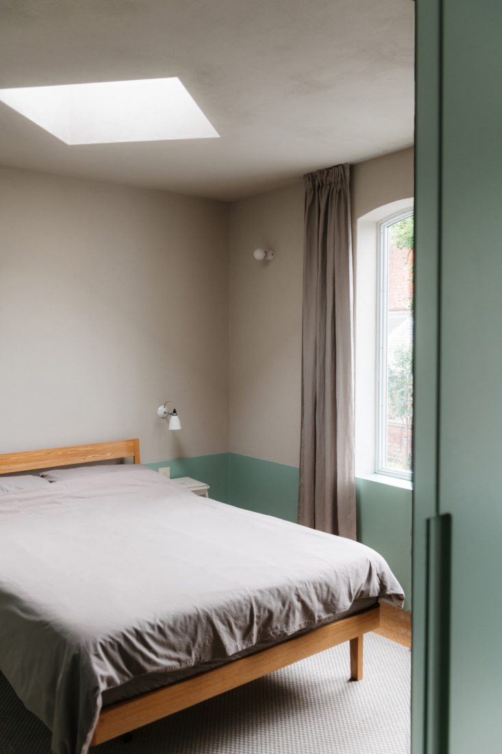 Fardaa extends one-bed London house into family home