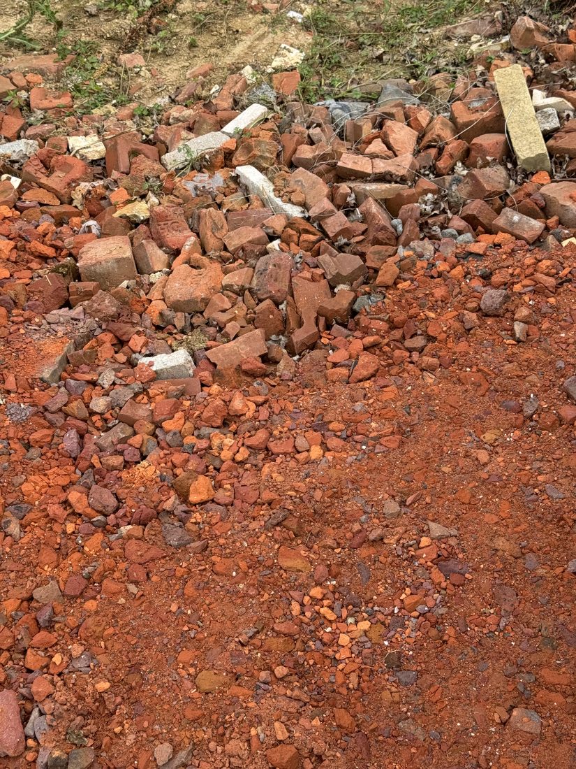 Kirkland Fraser Moor builds ‘bungaroosh’ Paragraph 84 home