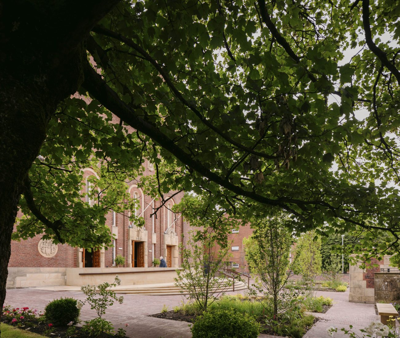 Loader Monteith creates piazza-like forecourt to Gillespie, Kidd & Coia ...