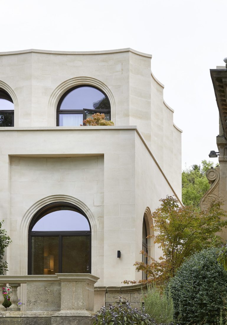 De Matos Ryan adds timber-framed, stone-clad pavilion to country hotel