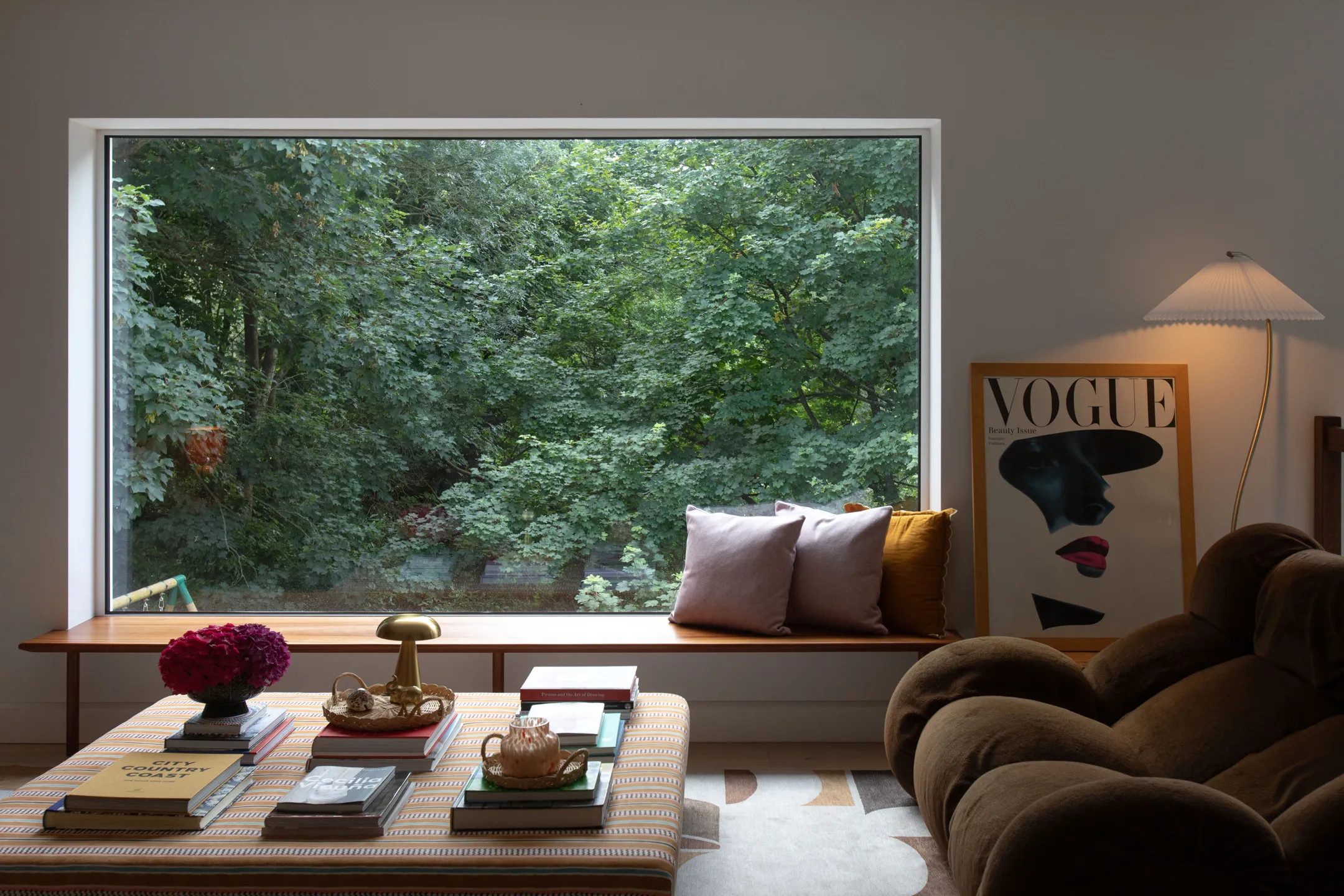 Ian Hazard renovates and extends 1960s house in Leeds