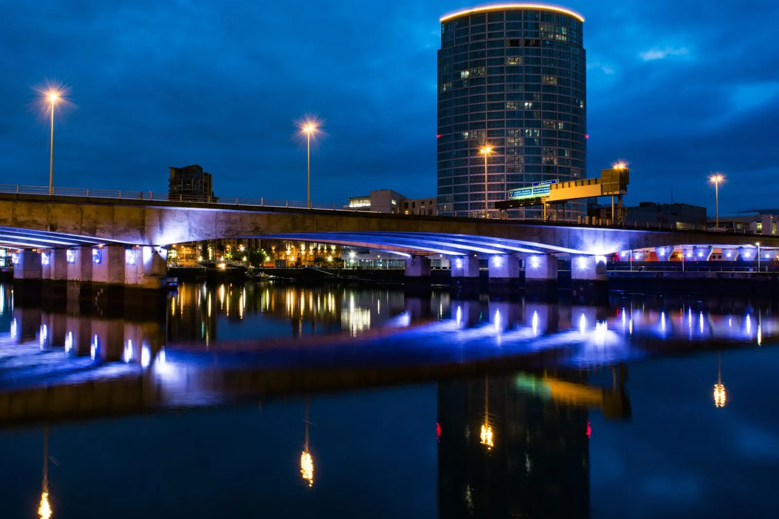 Under the Bridge, Belfast
