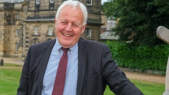 Historic England chief executive Duncan Wilson announces retirement