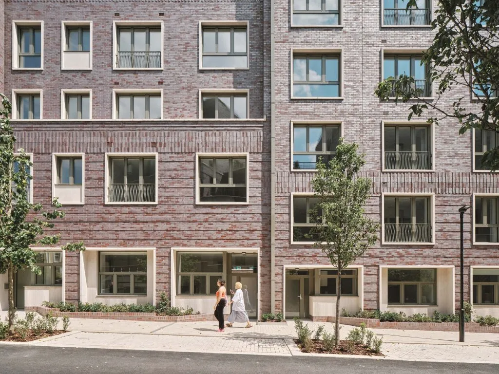 Housing quality up, bills down: Hawkins\Brown and Mae regenerate Camden ...