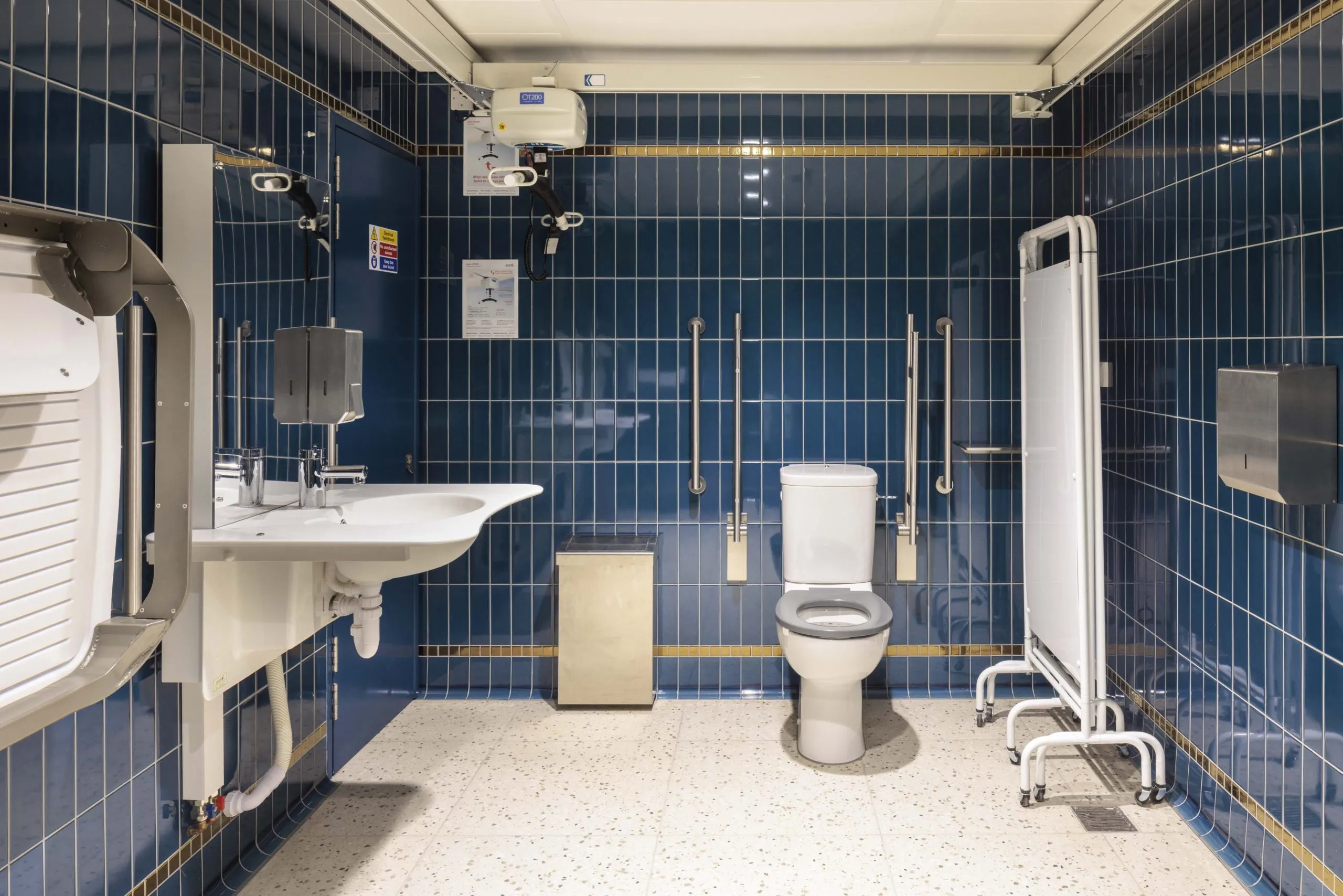 Hugh Broughton Architects completes first of Westminster public toilet ...
