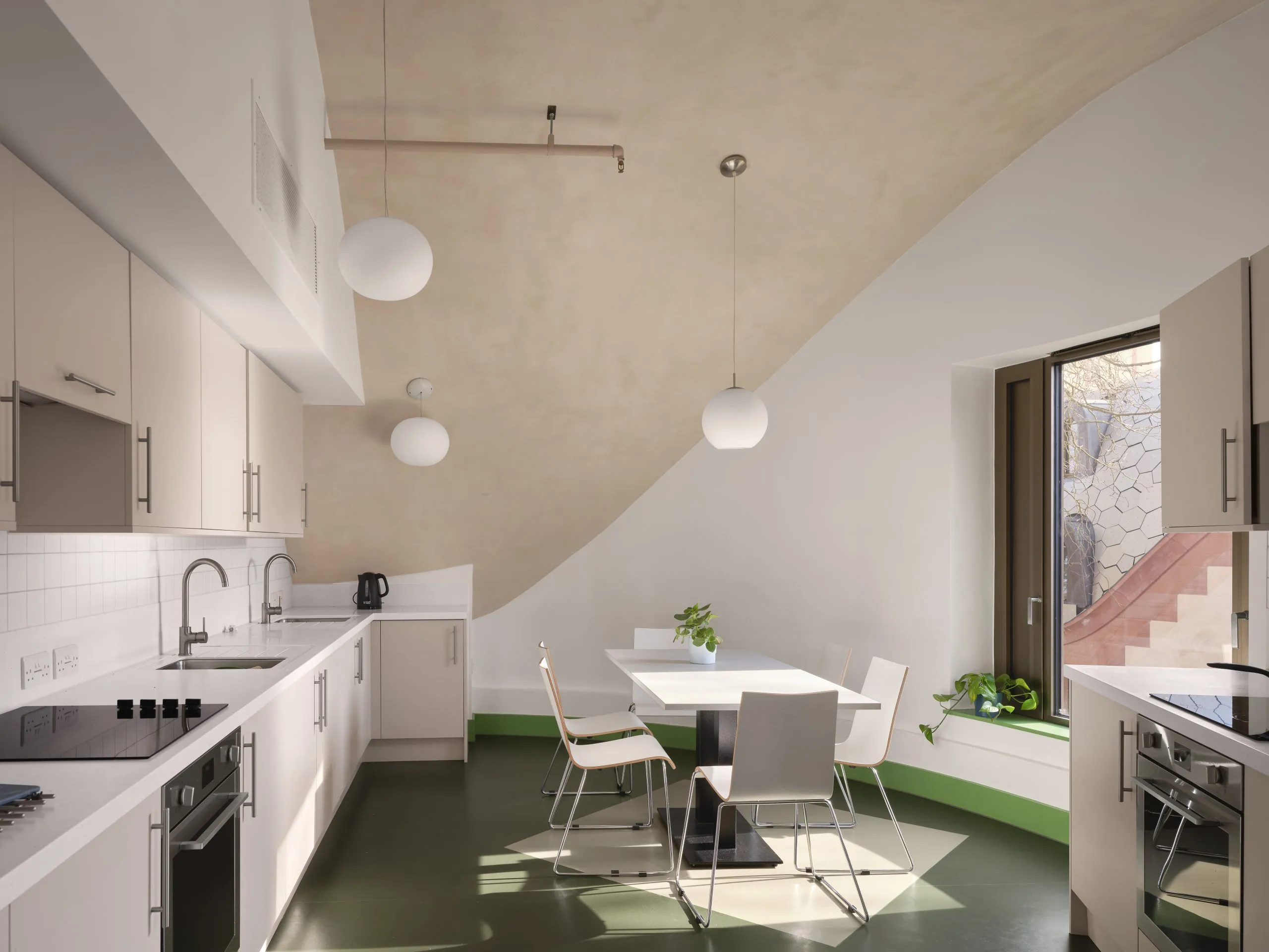 Circling the square: David Kohn’s Gradel Quadrangles at New College, Oxford