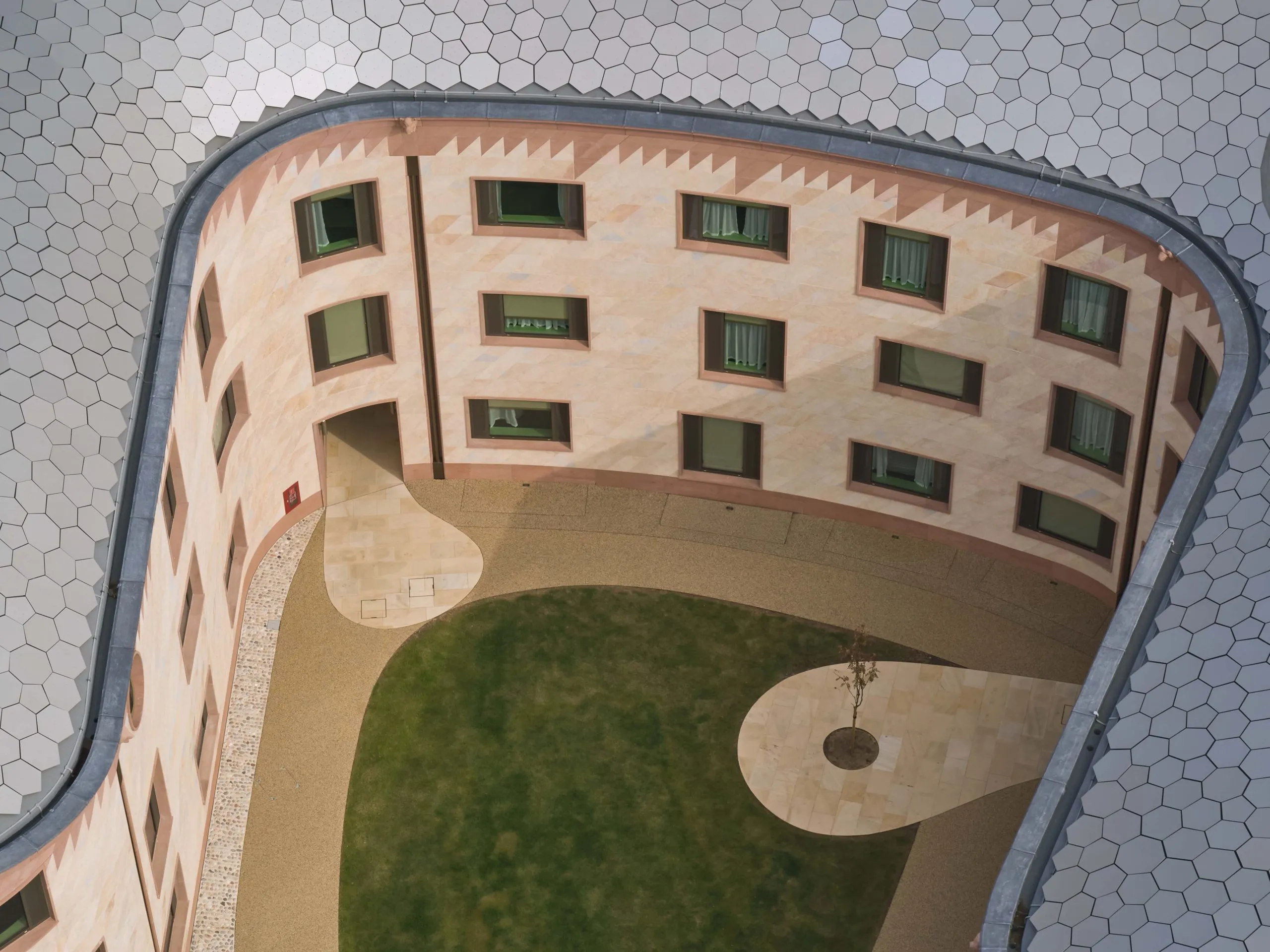 Circling the square: David Kohn’s Gradel Quadrangles at New College, Oxford