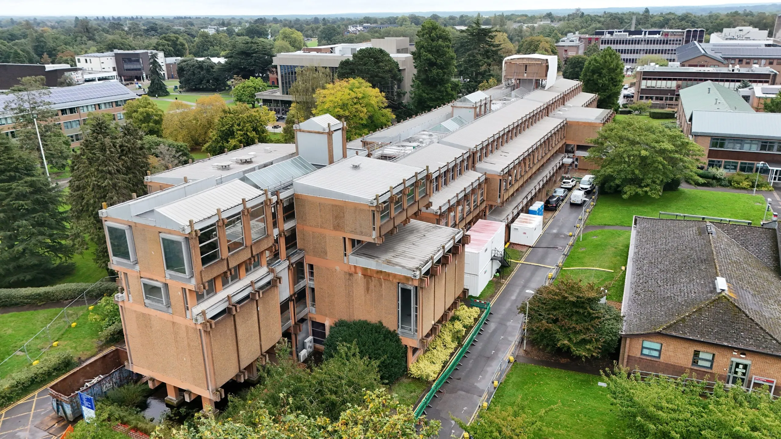 Ayre Chamberlain Gaunt wins approval to retrofit listed 1970s Reading ...