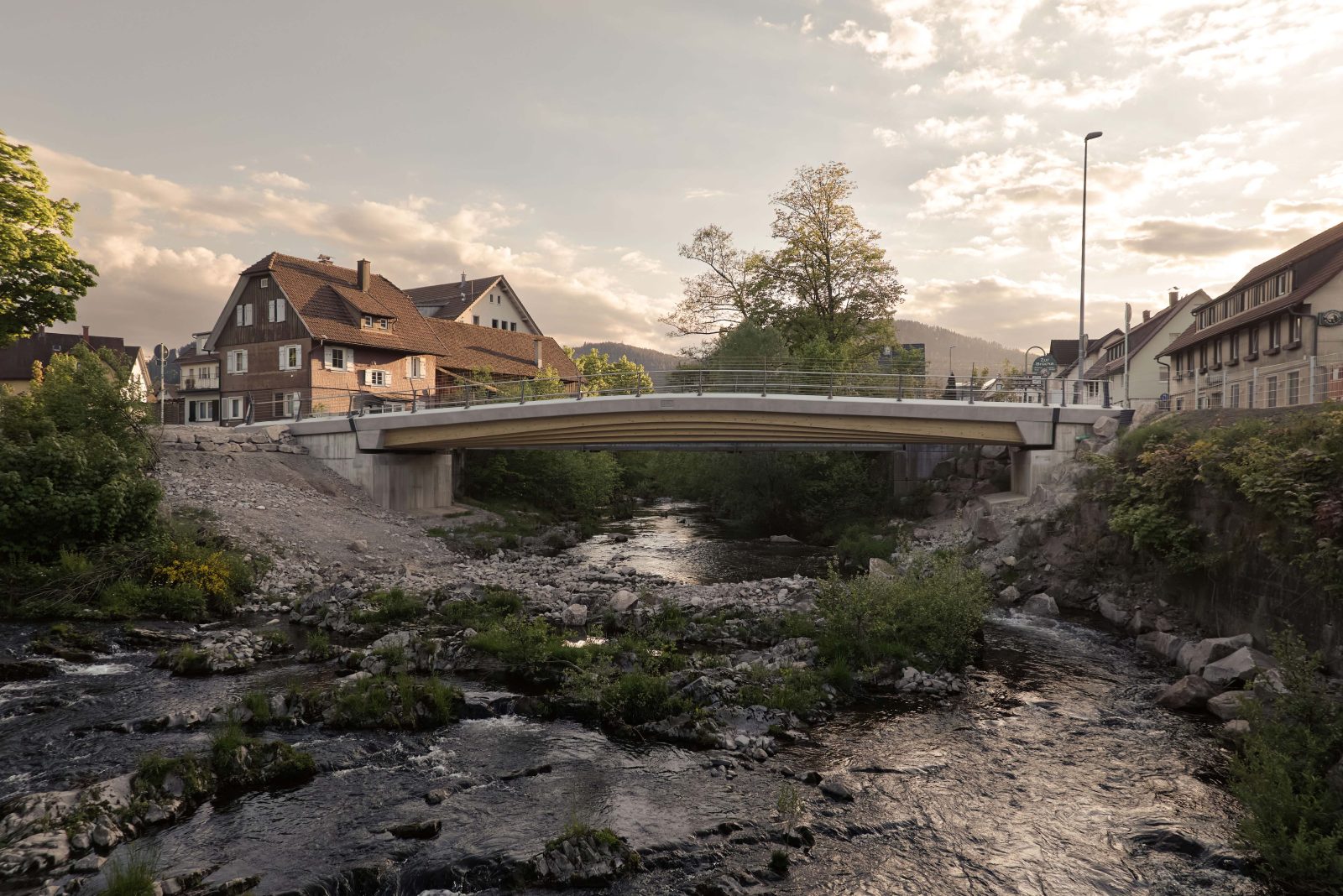 Moxon Architects completes part-timber bridge in Germany