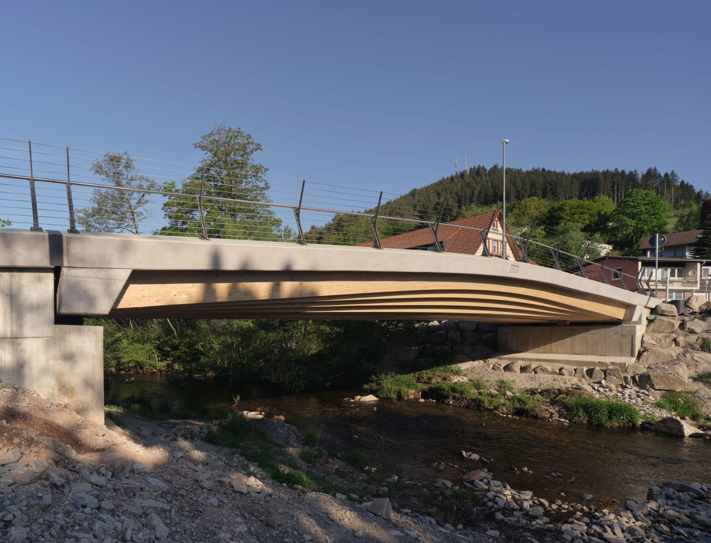 Moxon Architects completes part-timber bridge in Germany