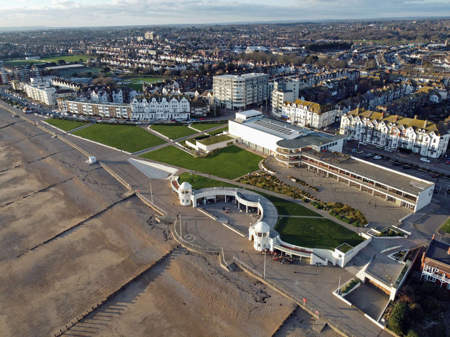 Haworth Tompkins wins approval to revamp iconic De La Warr Pavilion