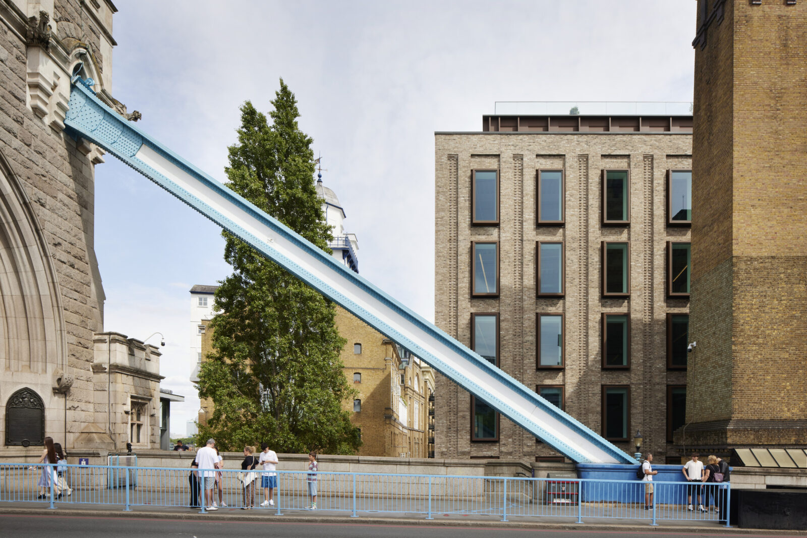 Stiff + Trevillion completes workspace overlooking Tower Bridge