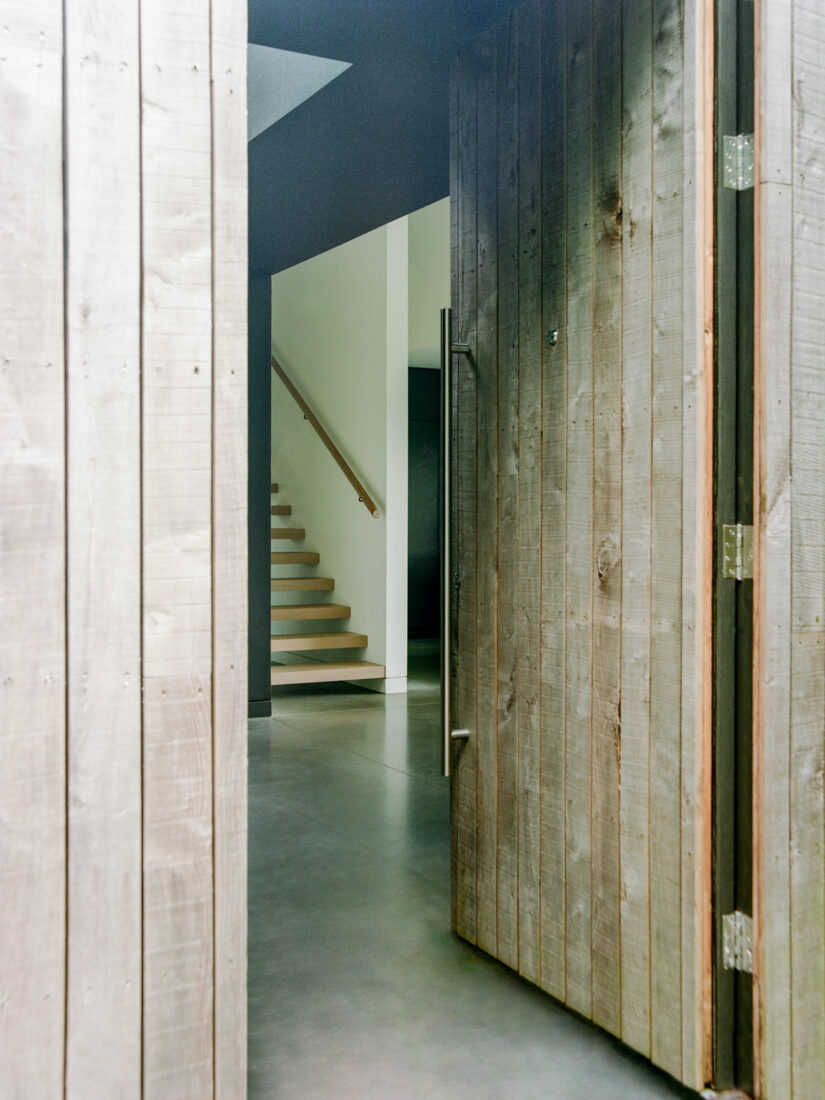 Andy Martin Architecture completes twisted house in Kent
