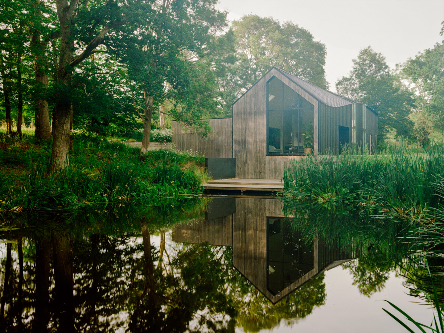 Andy Martin Architecture completes twisted house in Kent