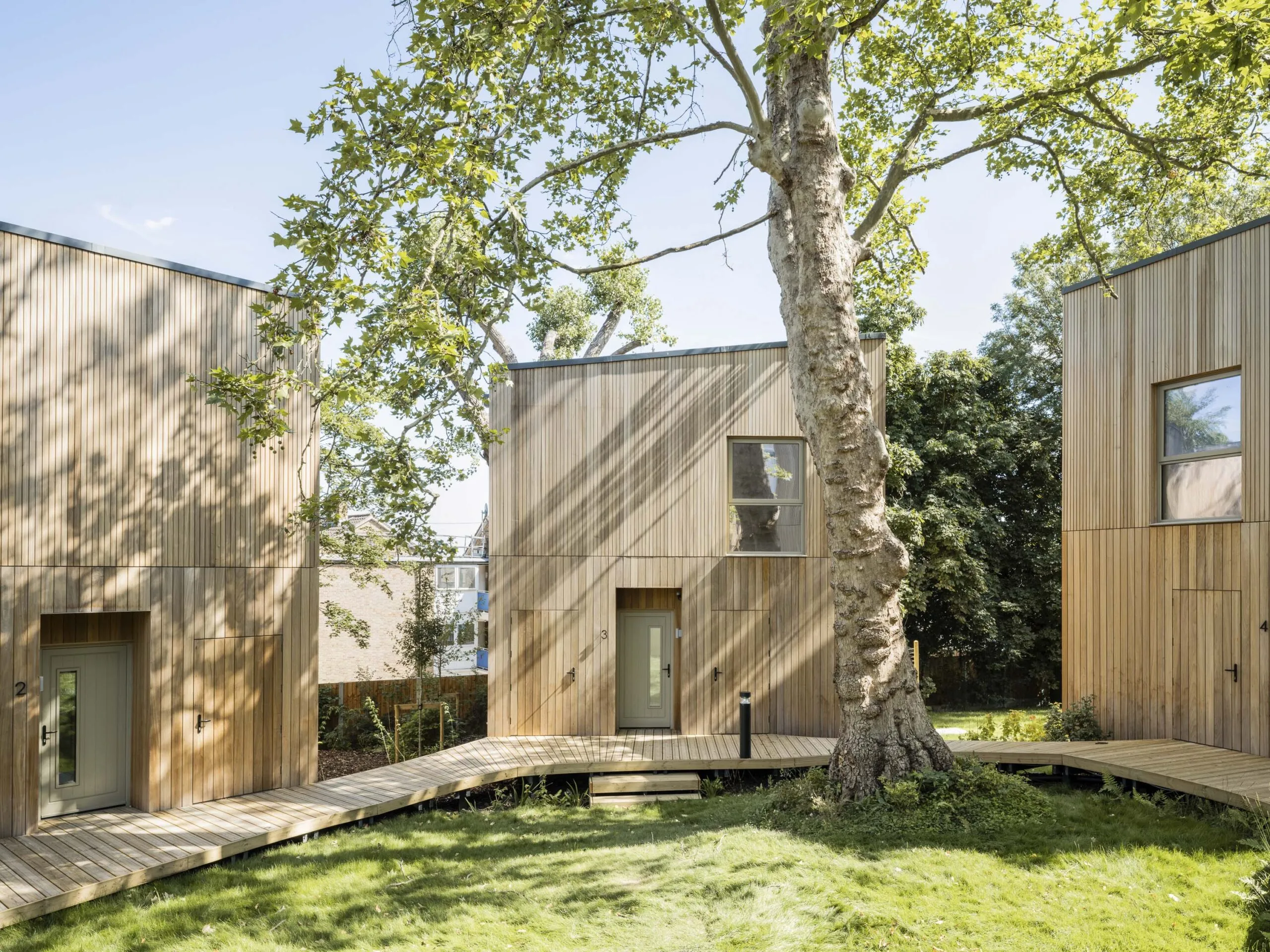 Dowen Farmer completes cluster of six houses on backland site