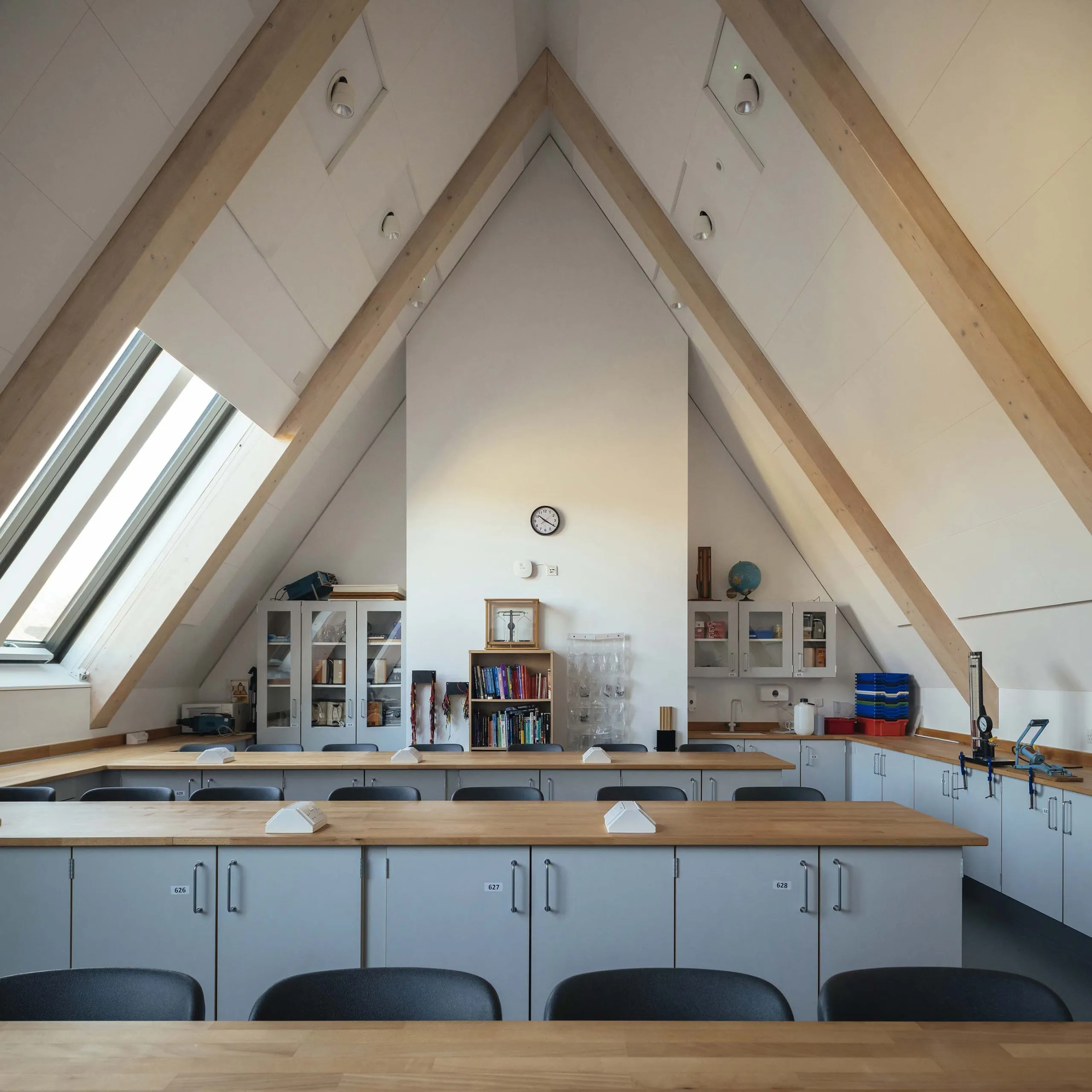 Walters & Cohen completes school science building in Canterbury