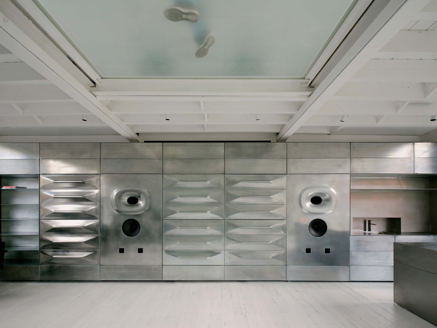 Unknown Works completes ‘sonic’ fit-out of Borough Market hair salon
