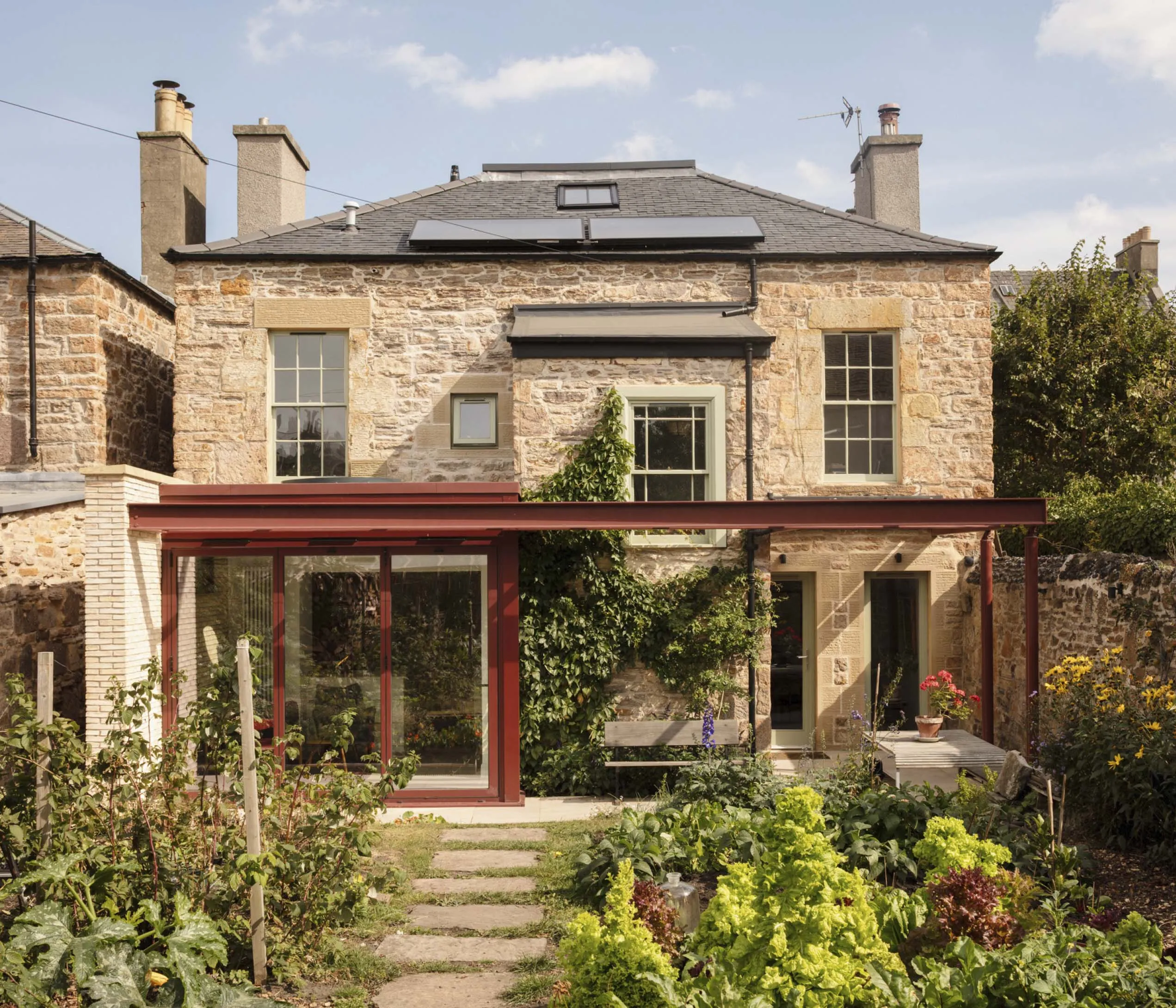 TAP reworks Edinburgh Georgian villa, adding pergola-like extension