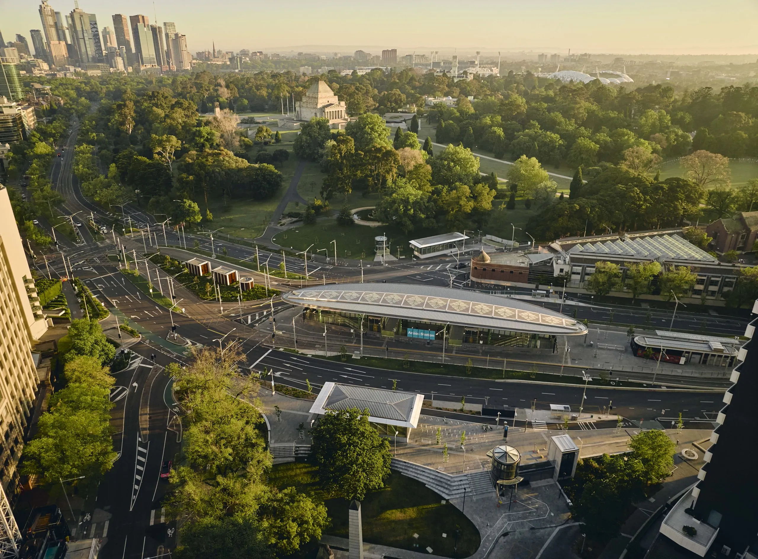 Hassell, WW+P and RSHP complete stations for Melbourne metro project